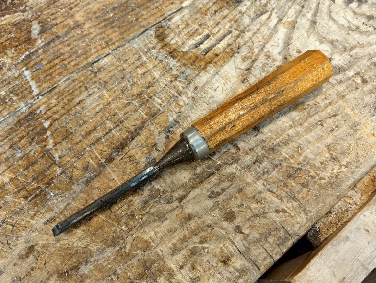 Retrofitting a Chisel’s Broken Plastic Handle with a Wooden One ...