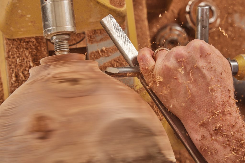 Turn a Live-Edge Bowl | Popular Woodworking