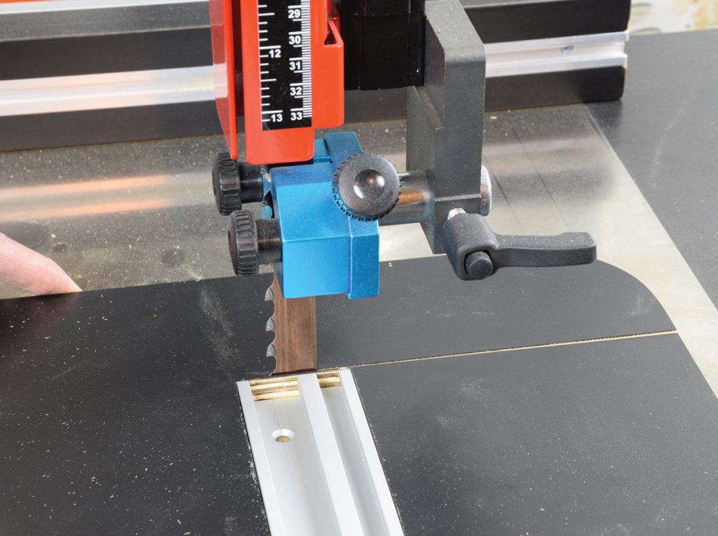 Bandsaw Circle Cutting Jig | Popular Woodworking