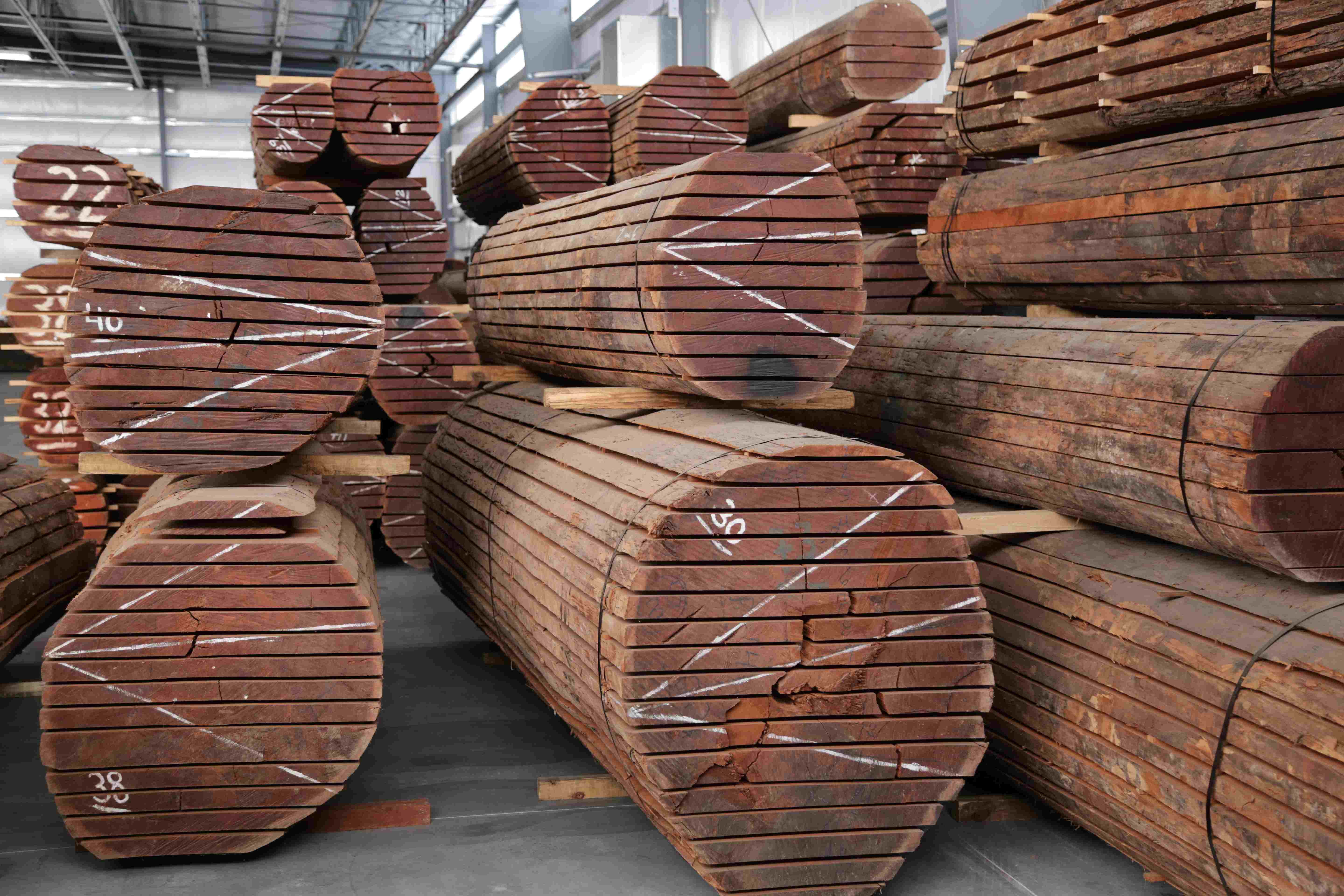 How It’s Made – A Trip to M. Bohlke Veneer | Popular Woodworking