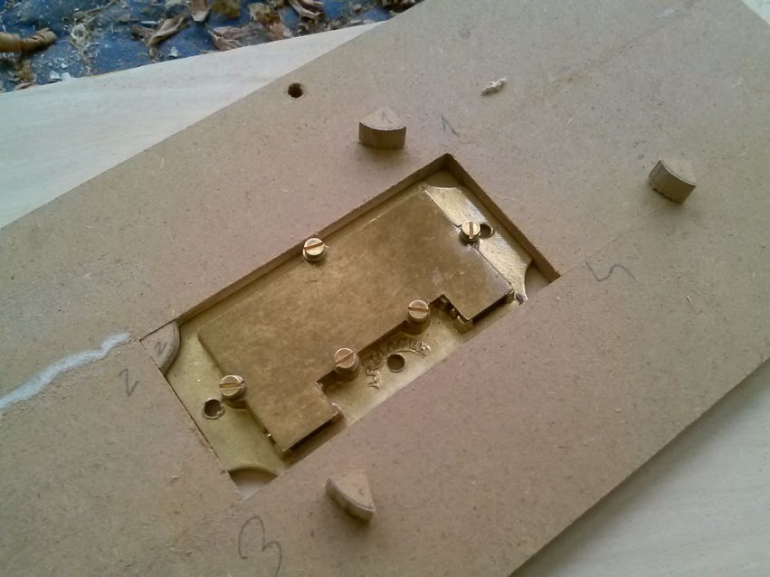 Installing Campaign chest hardware - part 2: A template for the meduim ...