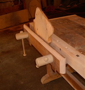 Install a Double-Screw Face Vise | Popular Woodworking