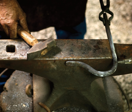 Video: Build a Backyard Propane Forge for Less than $100 | Popular ...