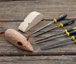 Carving a live edge bowl | Popular Woodworking